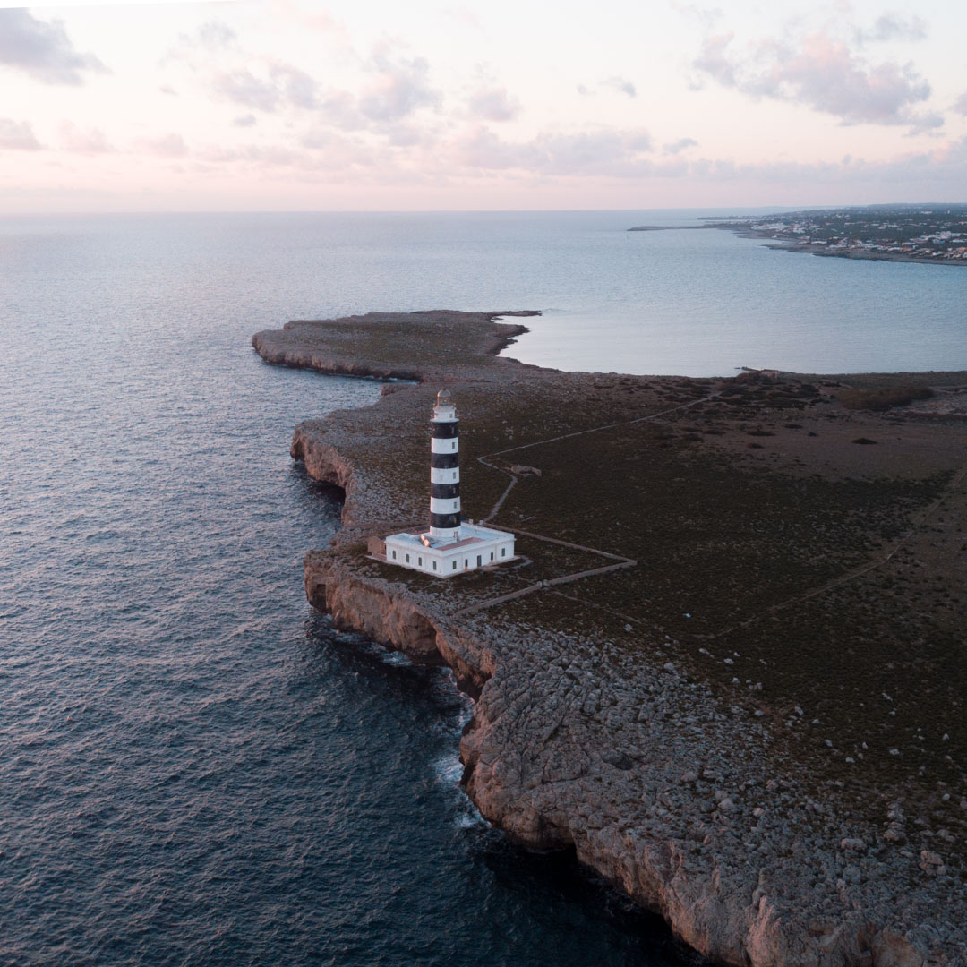 The Isla del Aire, the highest lighthouse in Menorca